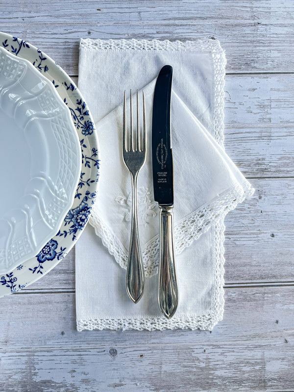 Viners of Sheffield Set of 6 Dinner Knives - Outlined Pattern – SOSC Home